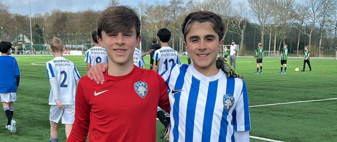 UVS JO14-1 pakt zwaarbevochten zege en blijft in de titelrace - UVS Leiden